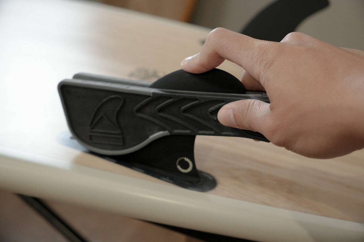 Stuck Futures' Fin? 5 Must-Know Removal Techniques for Surfers ...